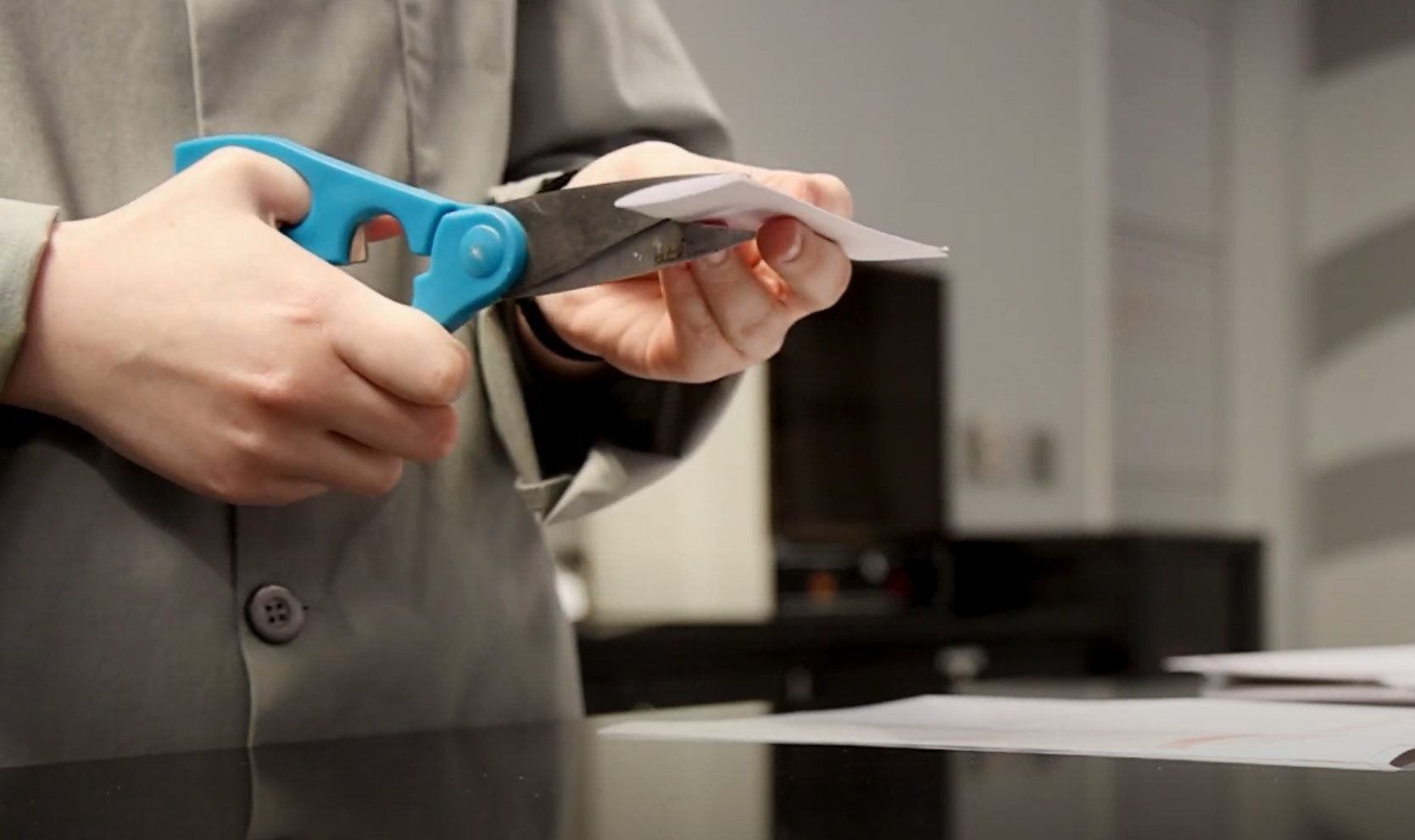 Can You Step Through an Index Card? - Discovery Place Science Museum